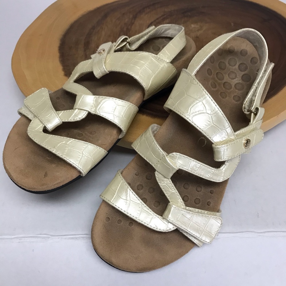 Vionic Paros Patent Leather W/Velcro Strap Sandals - Gem